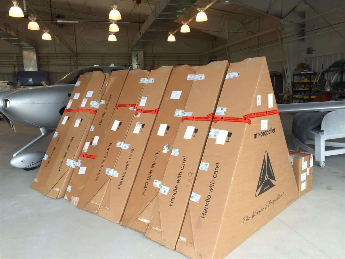 3 Blade MT Composite Propeller for the Cirrus SR20 - Aircraft ...